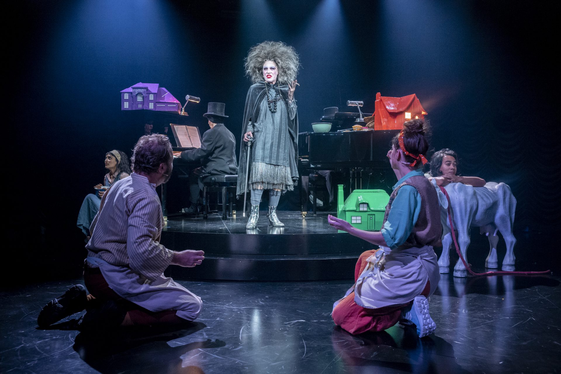 Review: Into the Woods, Belvoir St Theatre/Hayes Theatre Company ...