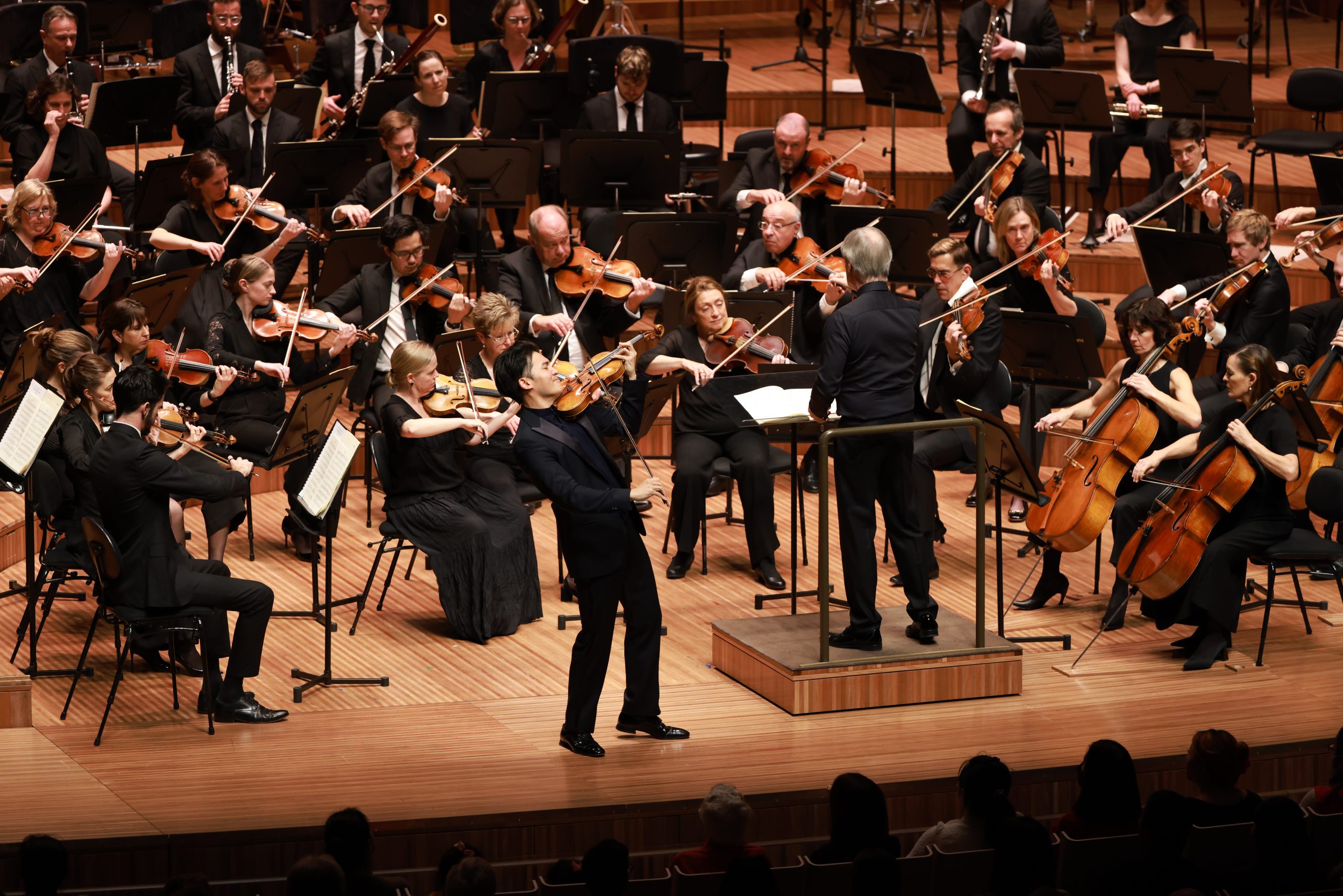 Review: Ray Chen Performs Tchaikovsky | State of the Art Media